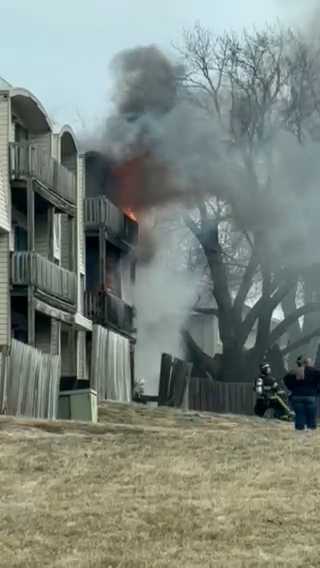 Papillion fire crews battle flames at apartment complex, a dozen units ...