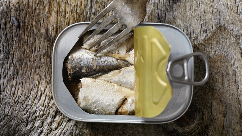 32 essential foods you should always have available in your pantry