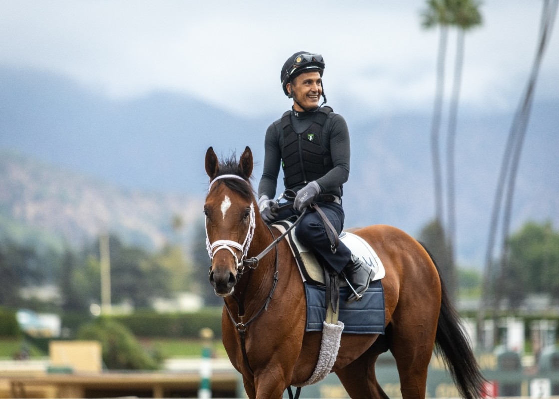 Journalism back at Santa Anita following winter break