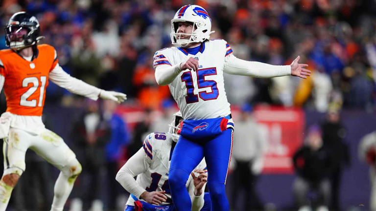 Bills’ Matt Prater nails 50-yard FG vs. Broncos to force OT