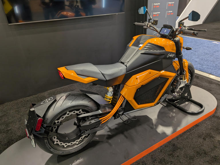 Donut Labs' solid-state battery-powered motorcycle turned heads at CES ...