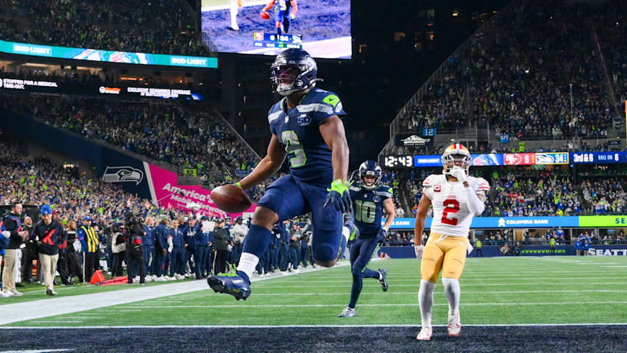 Kenneth Walker makes case for extension with monster game vs. 49ers