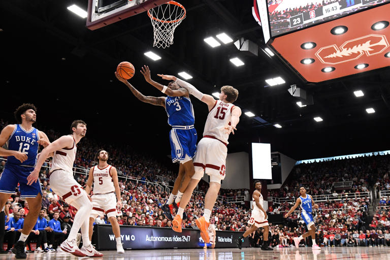 Duke basketball excels on both ends in dominant win at Stanford
