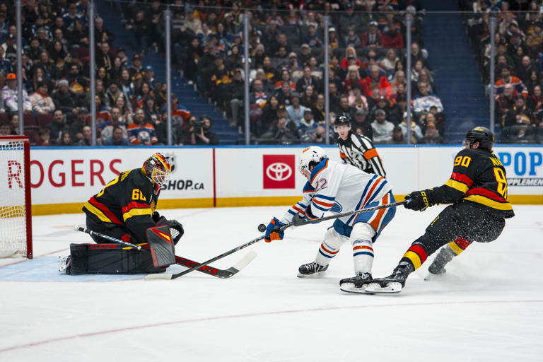 Canucks give up six goals in second period in 6-0 loss to Oilers