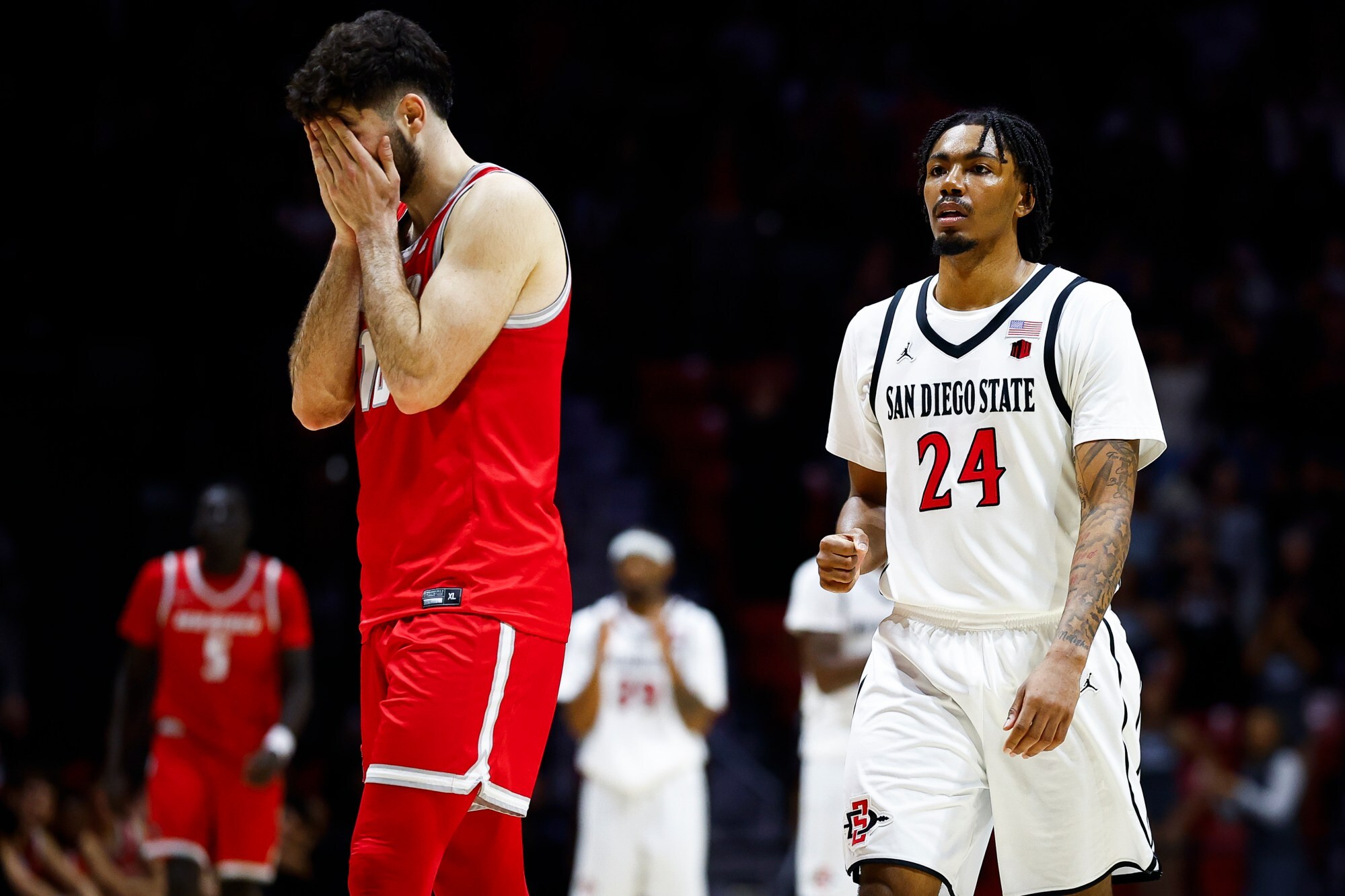 Aztecs hang on to beat New Mexico team with local ties, stand alone in ...