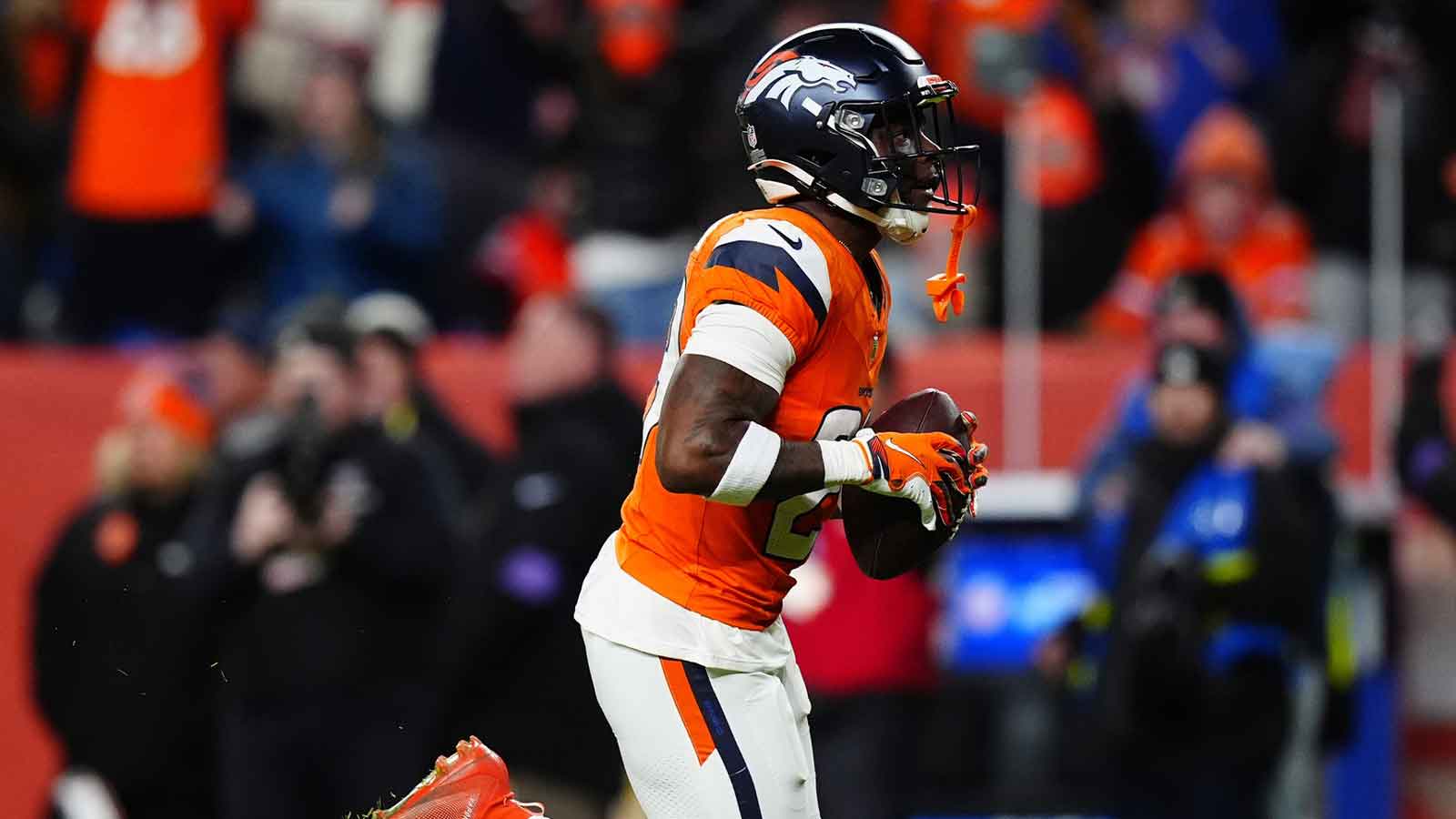 Broncos’ Ja’Quan McMillian makes play of his life with OT interception ...