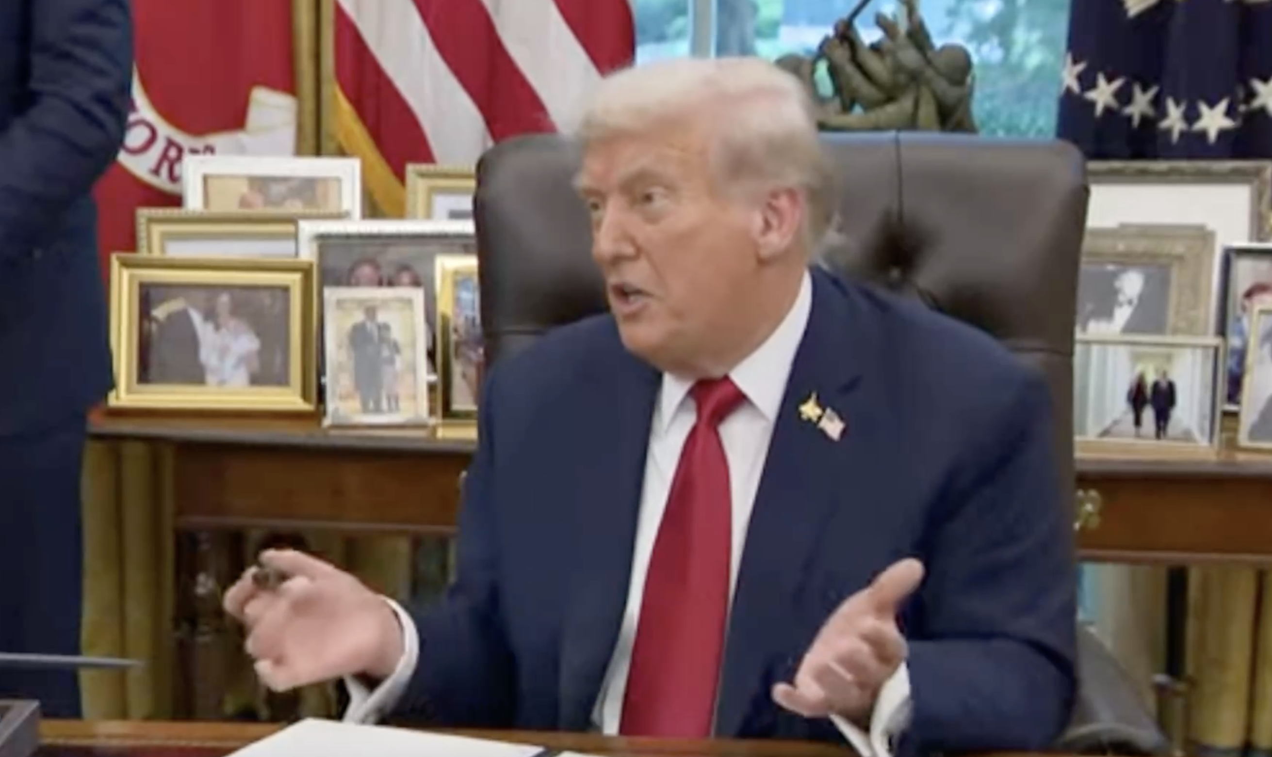 'They're all beautiful signs, made professionally': Trump attempts to ...