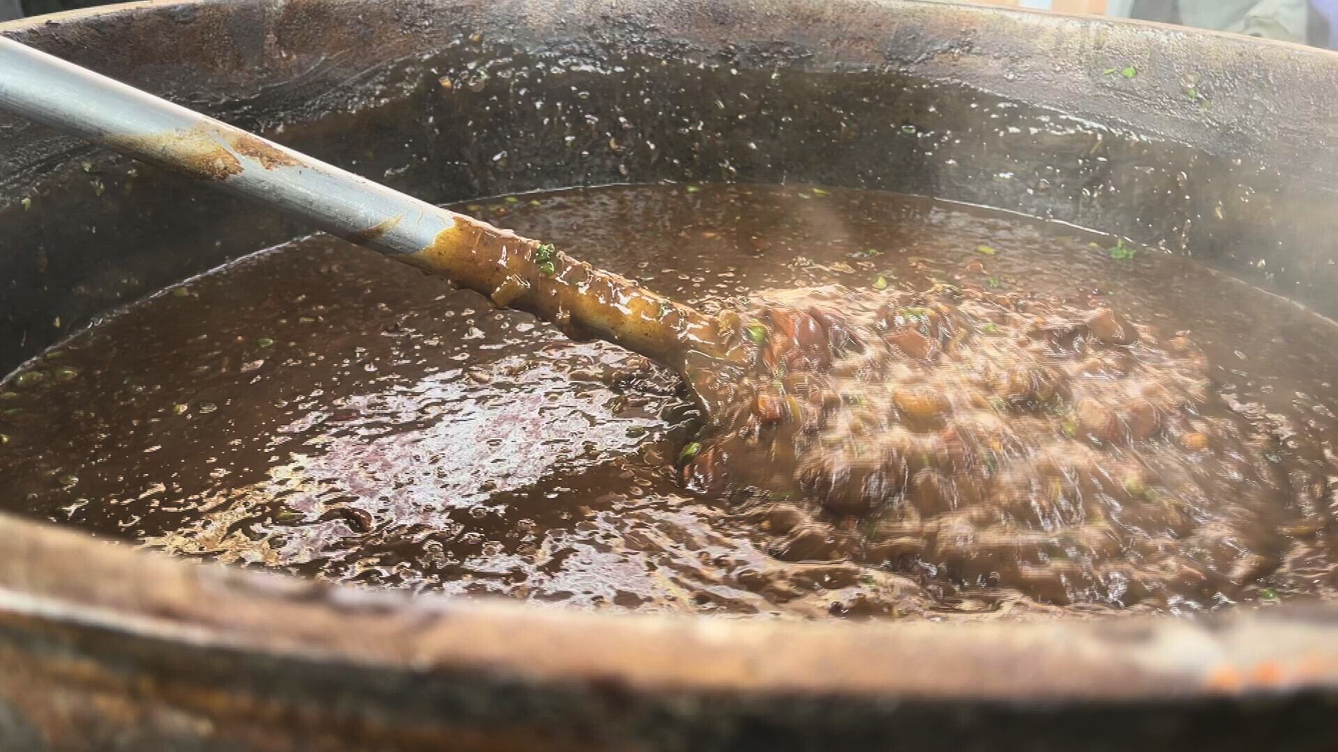 Gumbo lovers rock n’ roux at 100 Men Hall cookoff