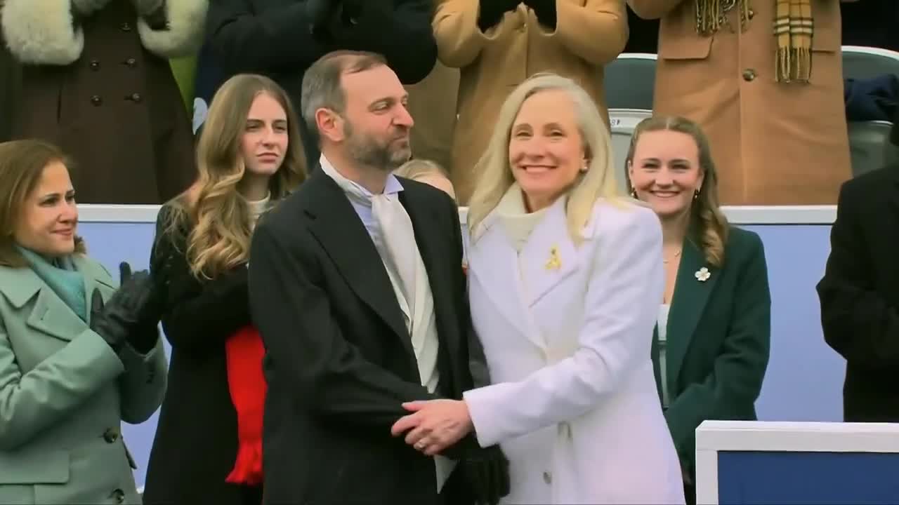 Abigail Spanberger makes history as Virginia's first female governor