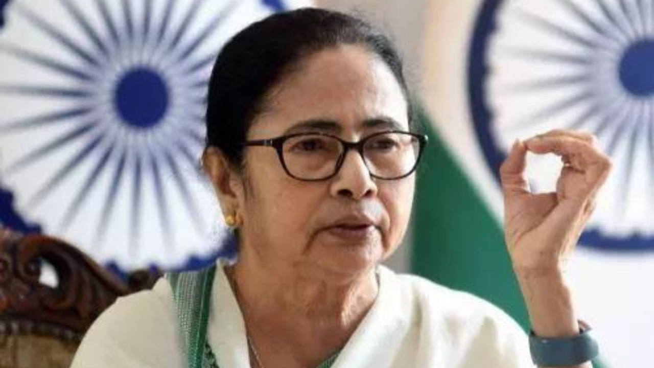 ‘You are guardians of Constitution’: CM Mamata Banerjee urges CJI to ...