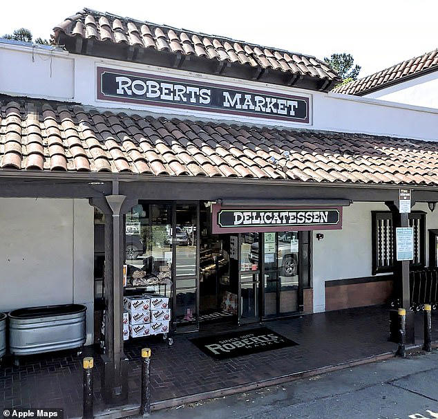 Secrets of one of America's oldest grocery stores that shuns self ...