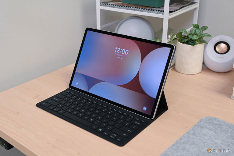 This is the main reason I buy Android tablets over an iPad