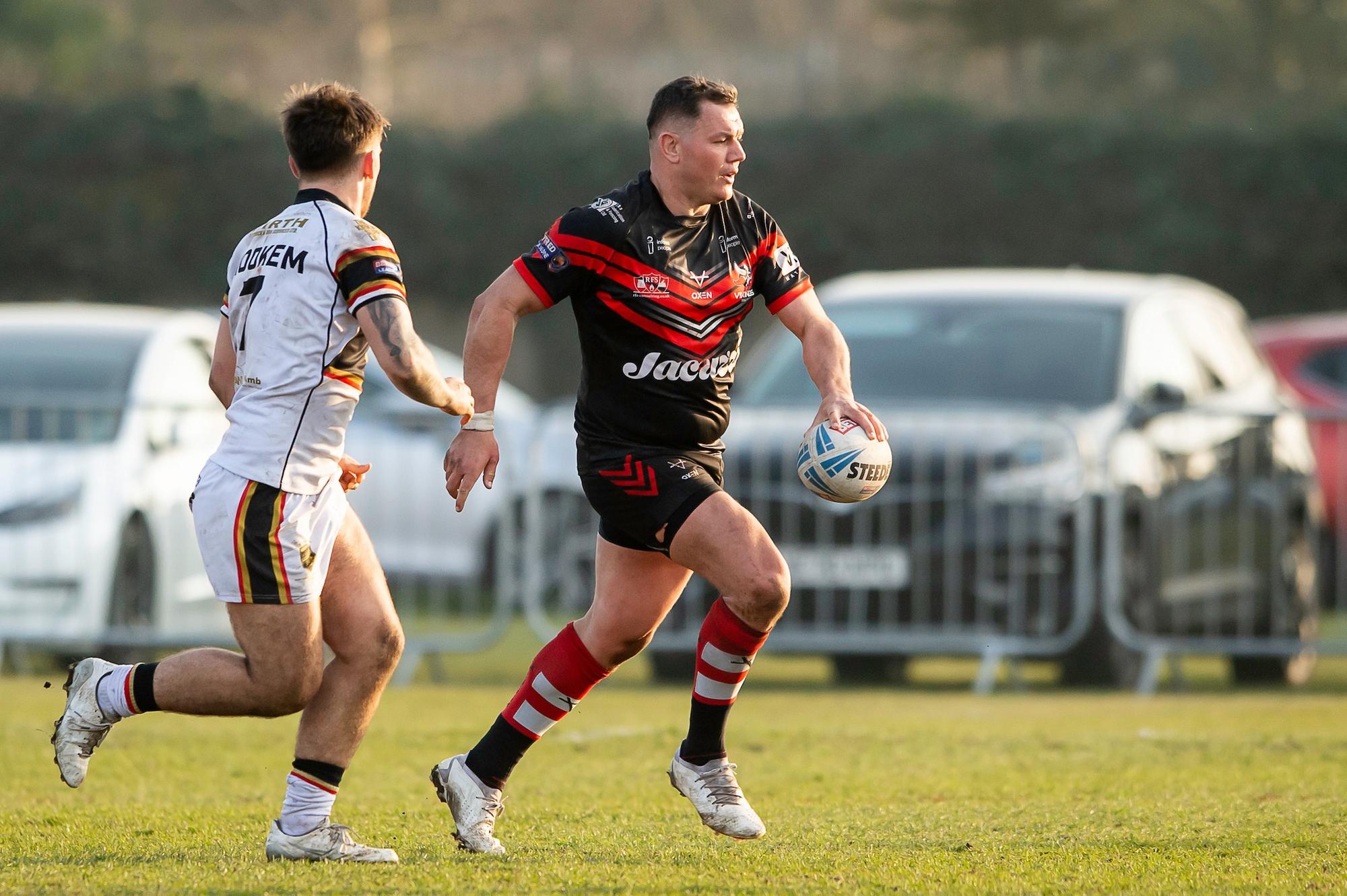 'Love of the game' keeps ex-Leeds Rhinos & Castleford Tigers star Brett ...