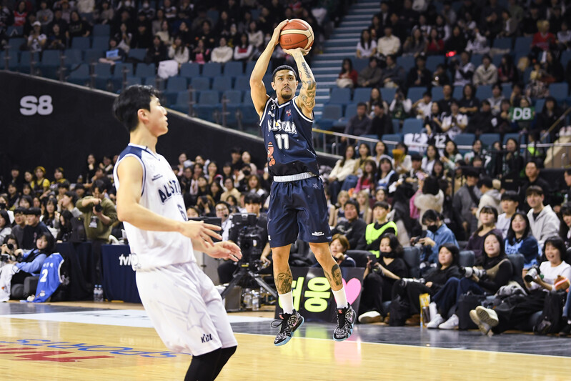 [26 KBL 올스타전] 첫 3점 주인공 알바노, 3점슛 콘테스트까지 우승!