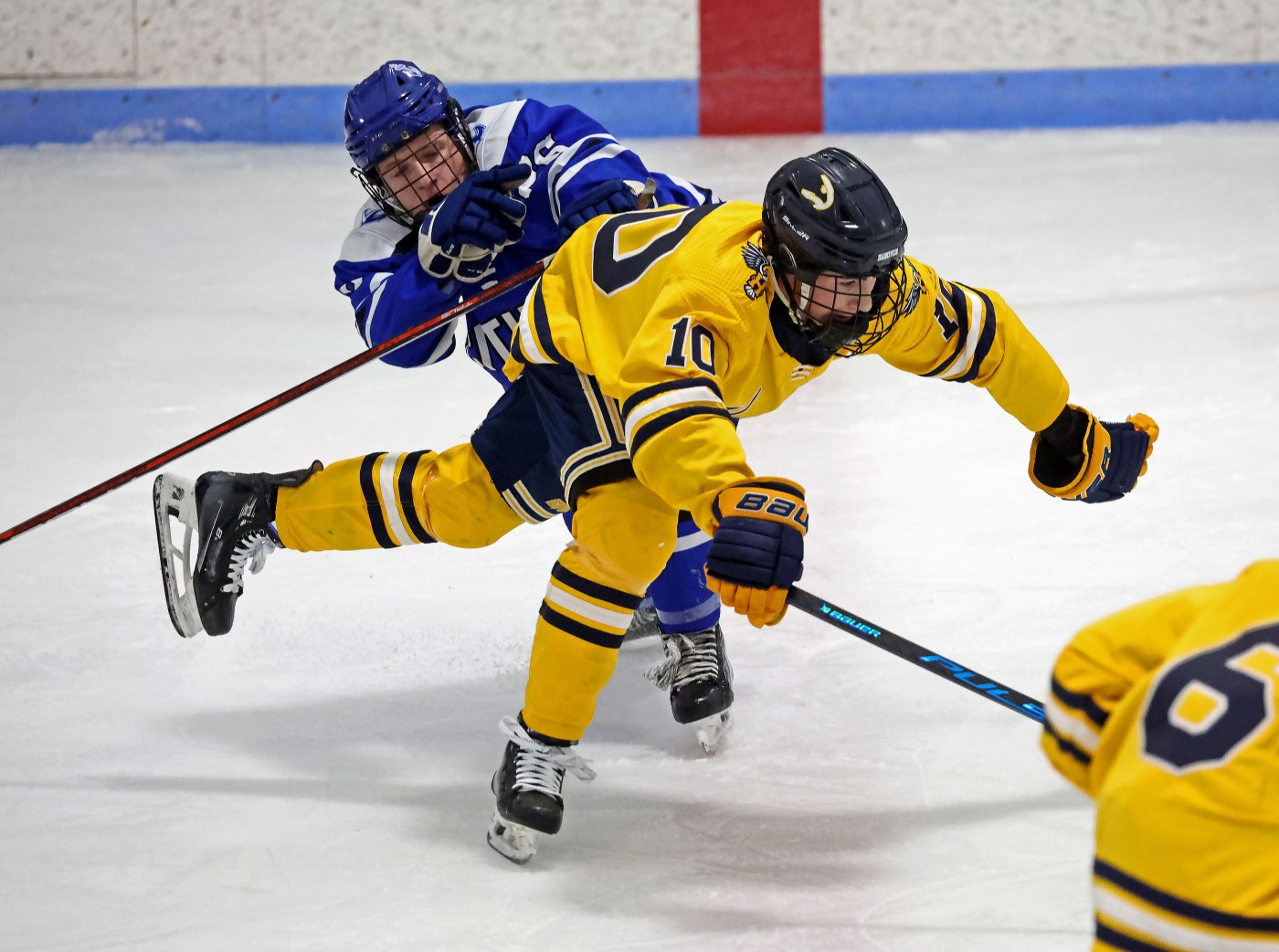 High school roundup/scores: Naya Annigeri masterful for Medfield ...