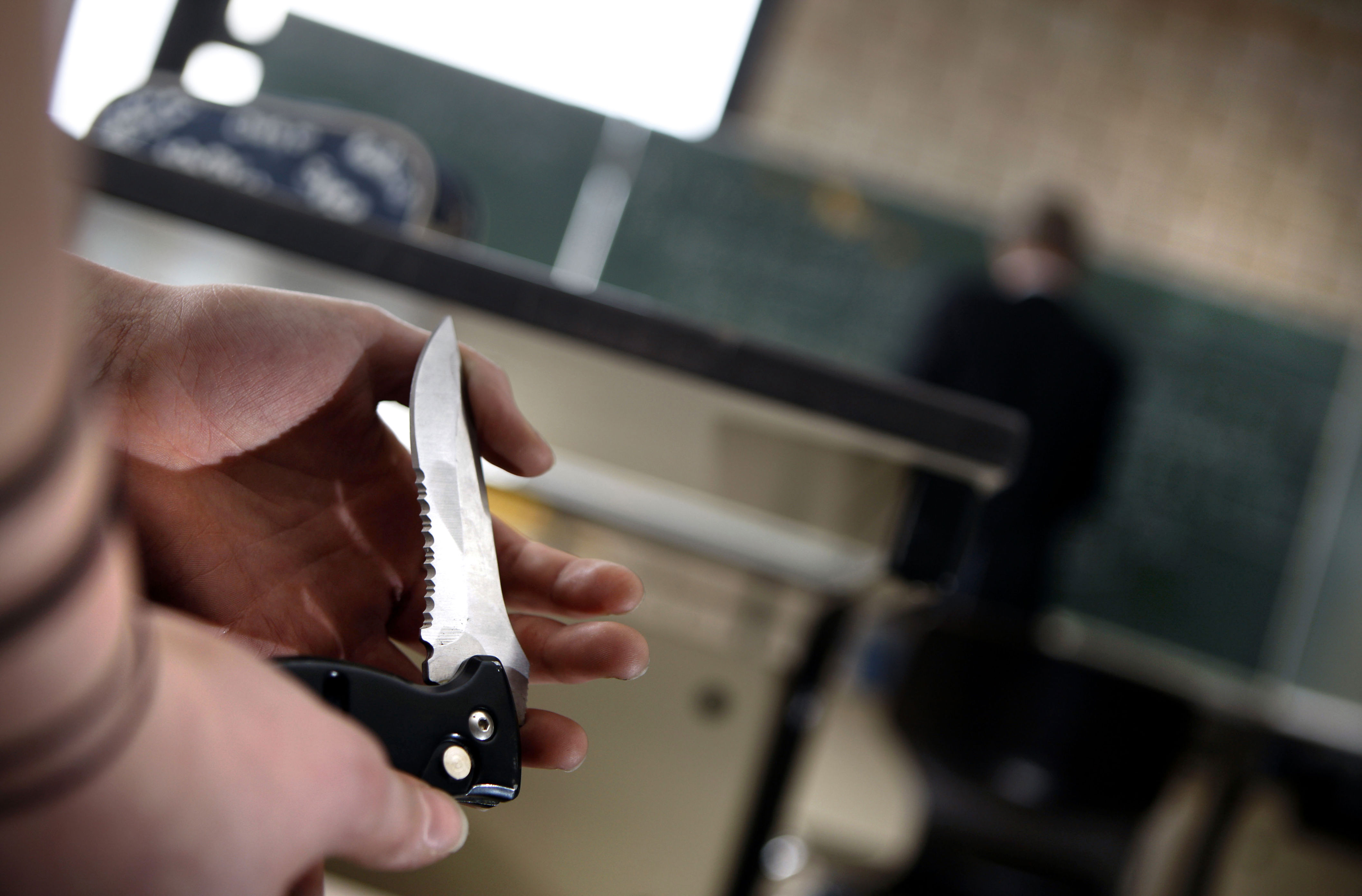 Da Sora a Bastia Umbra, ancora violenza tra i giovani. Piantedosi ...