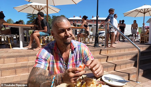 Spanian fans turn on YouTuber as his ex moves in on his territory and ...
