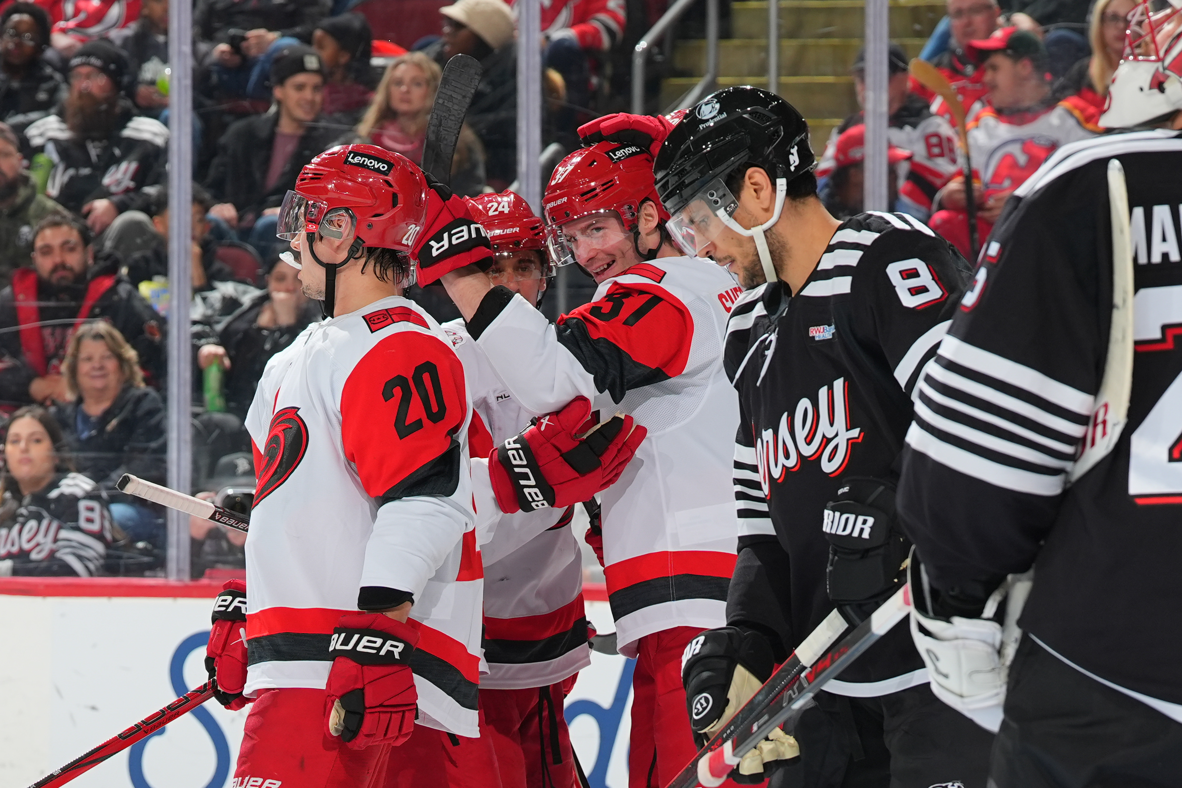 Svechnikov tallies hat trick as Hurricanes take down Devils, 4-1
