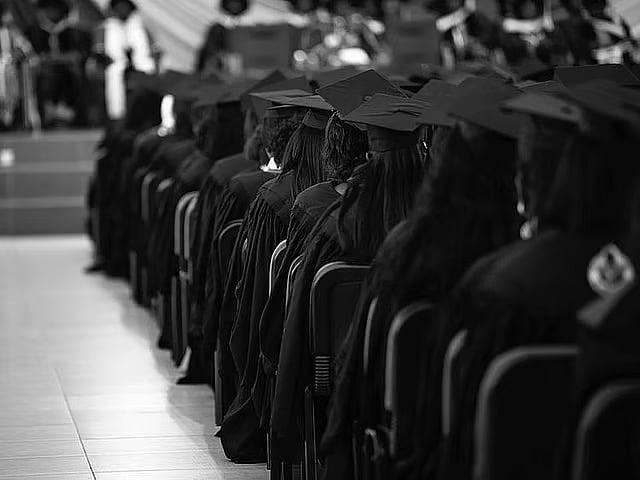 Weekend digest: Passport power shifts, Pakistan missile test, UAE's ...