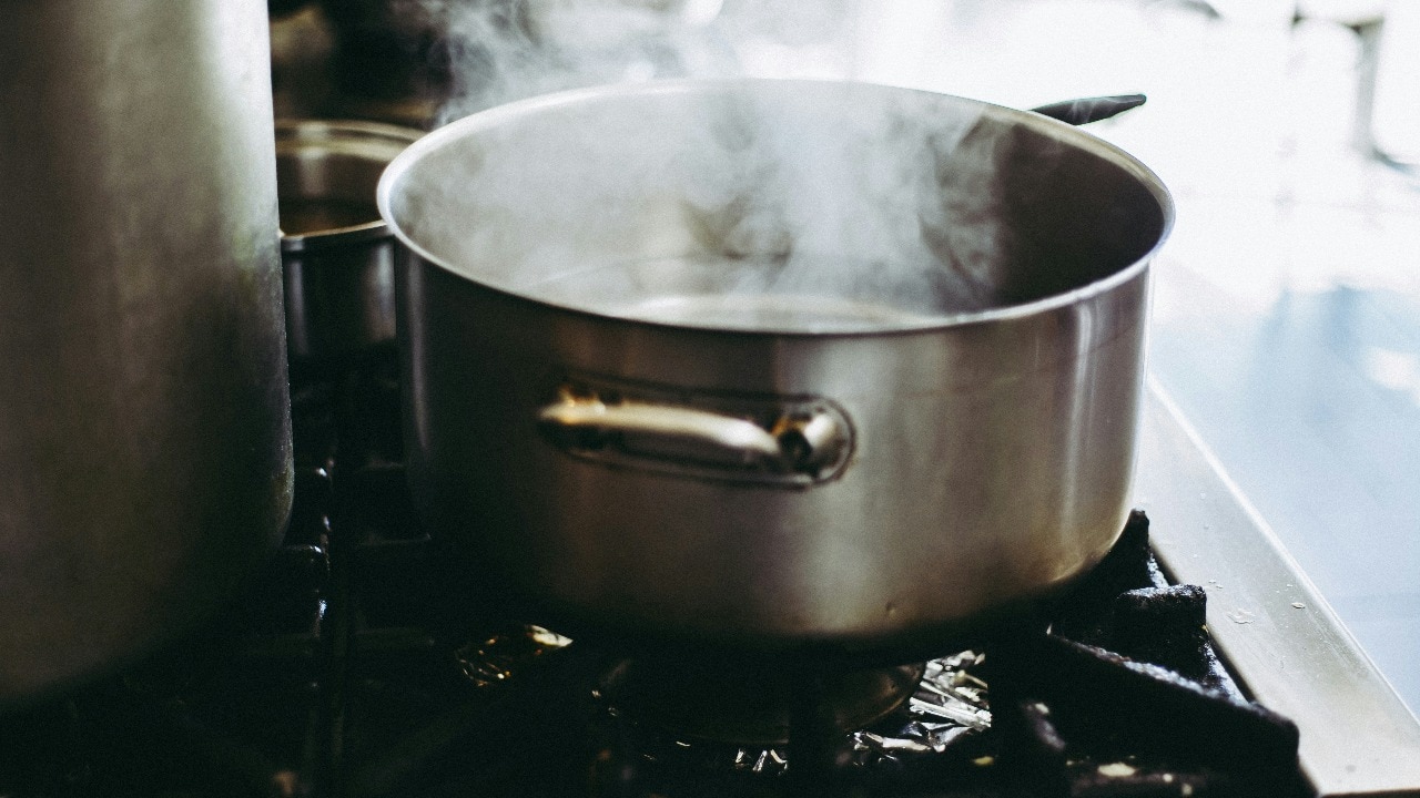 Boiling vs. steaming: Which is healthier for vegetables?
