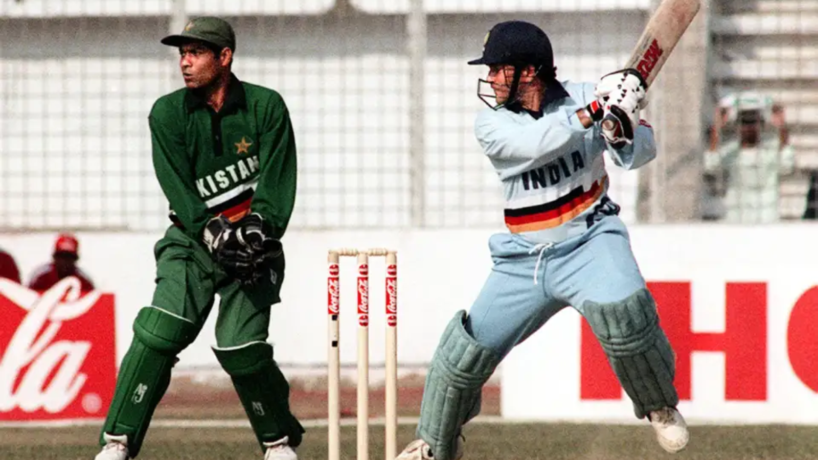 Ganguly, Tendulkar shine in famous chase against Pakistan