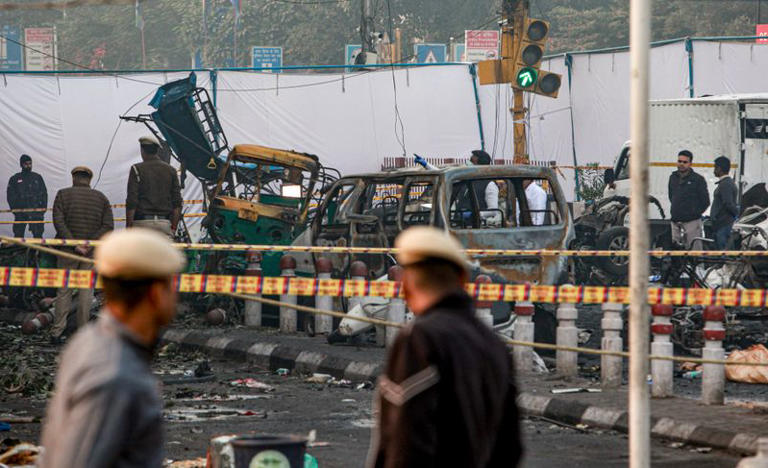 Red Fort blast: How 'apple harvest' made a potential suicide bomber ...