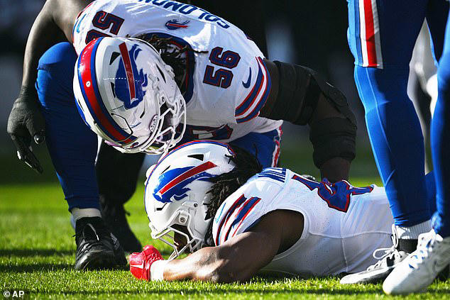 Buffalo Bills star knocked out cold after sickening helmet-to-helmet ...