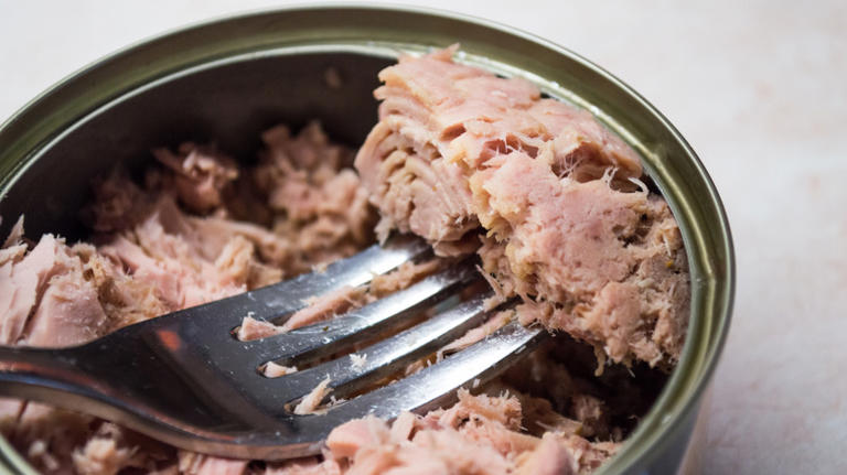 This fruit instantly stops canned tuna from stinking up the entire house