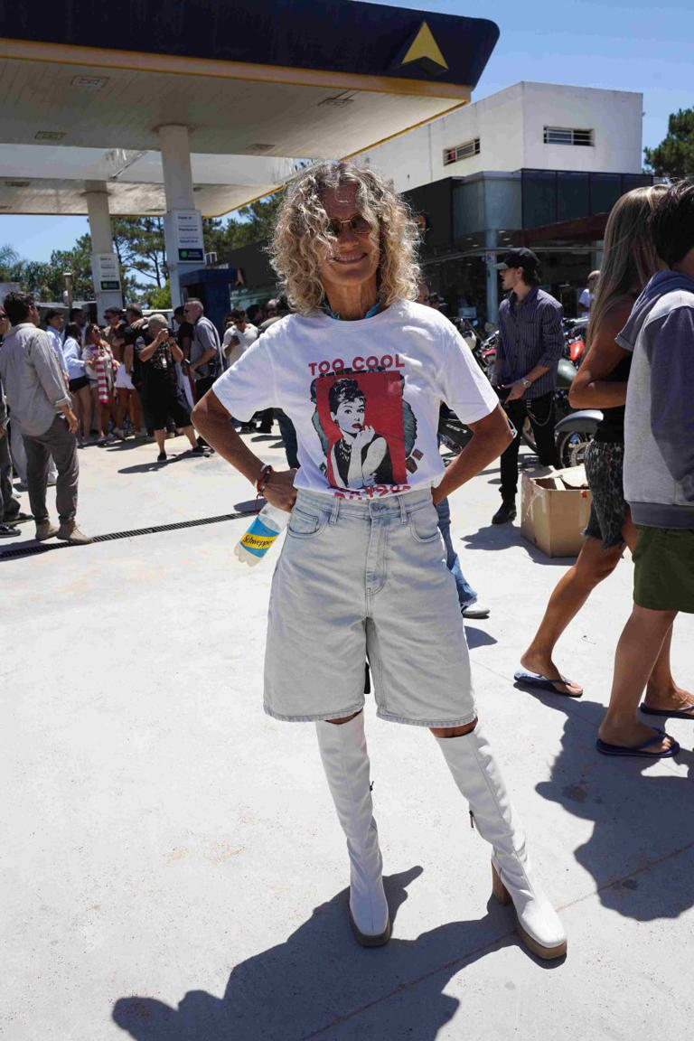 Maru Botana apostó por las botas blancas en un evento top y logró un ...