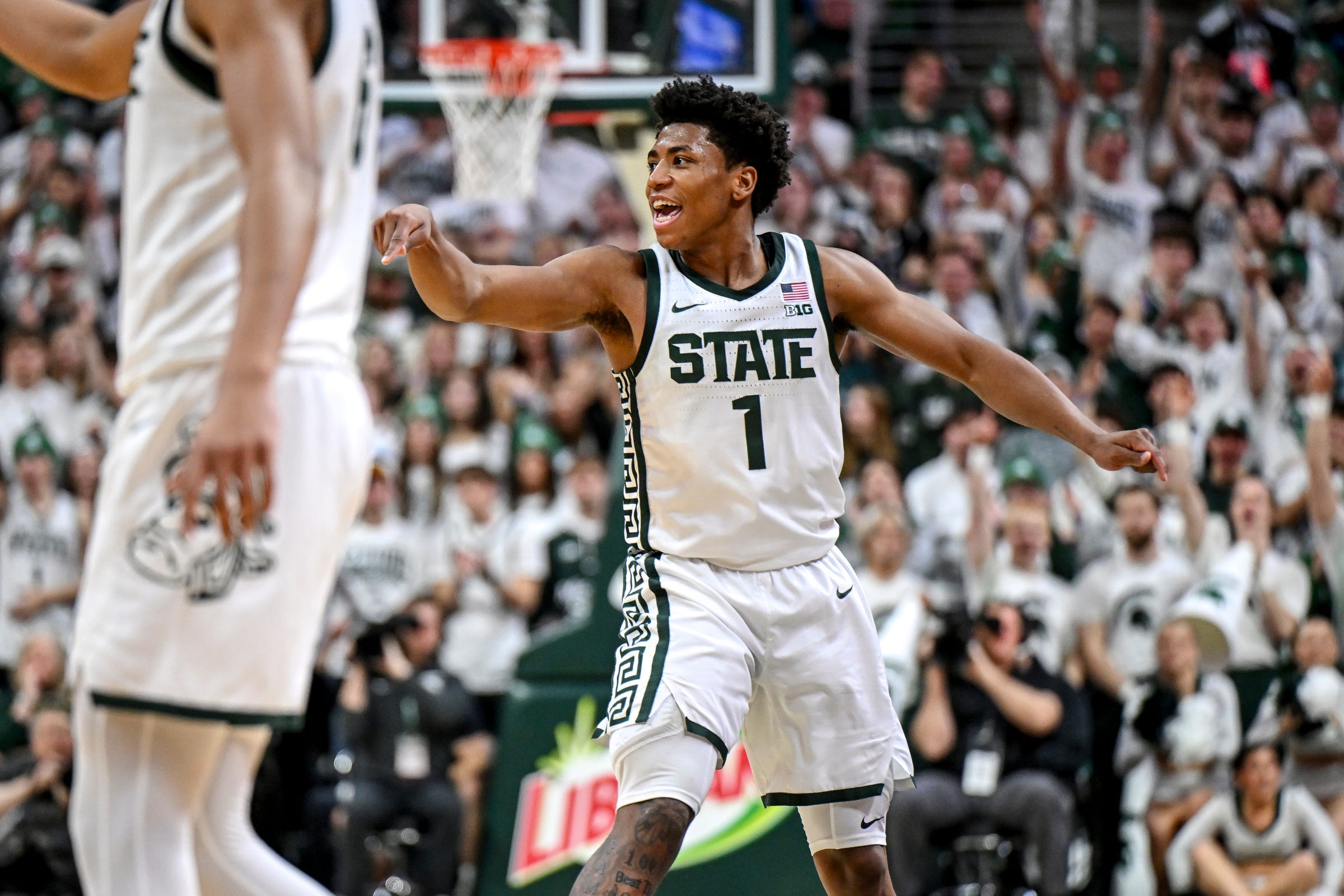 MSU basketball pulls away in second half, blows out Washington