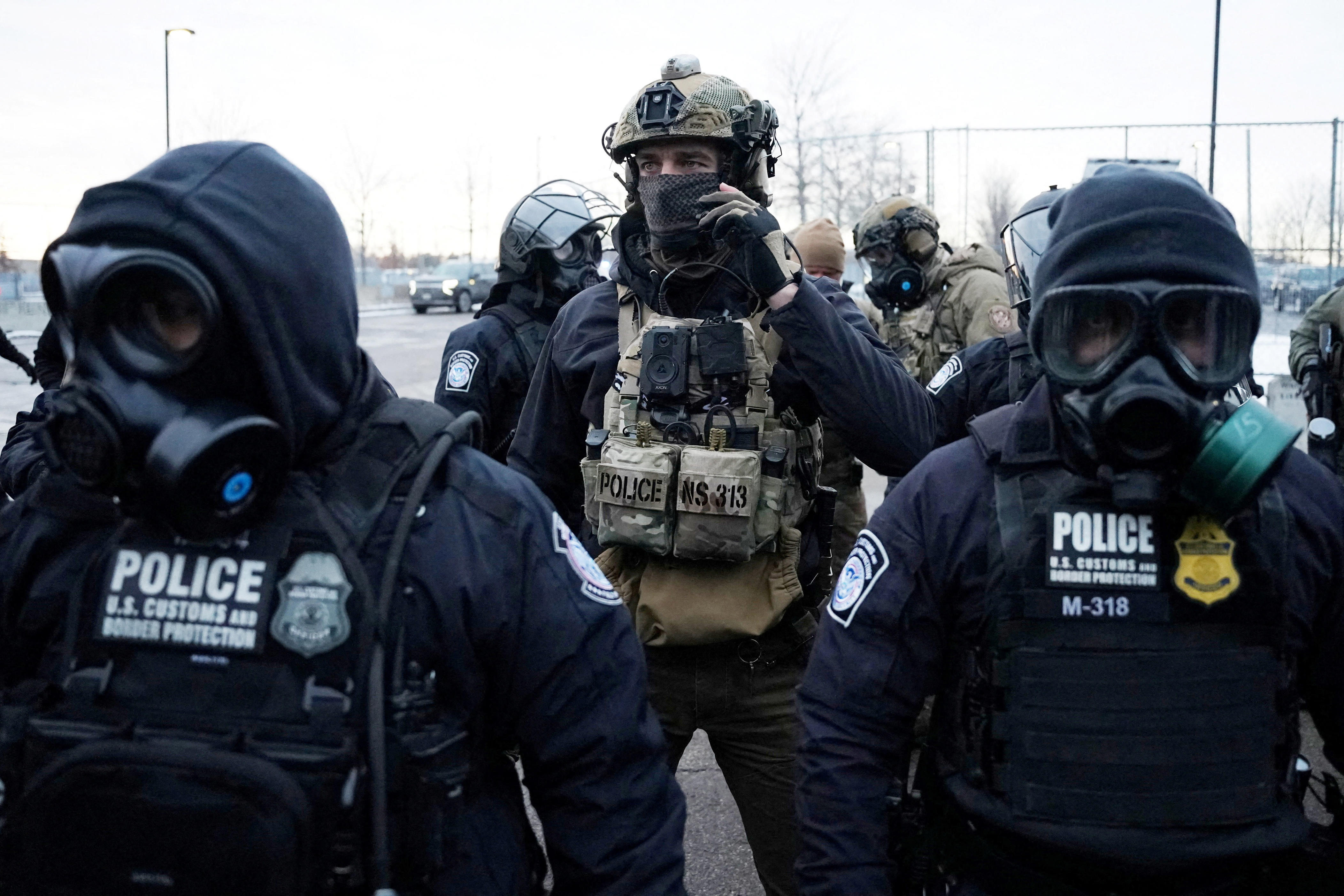 Minnesota Gov. Tim Walz mobilizes National Guard amid ongoing anti-ICE ...