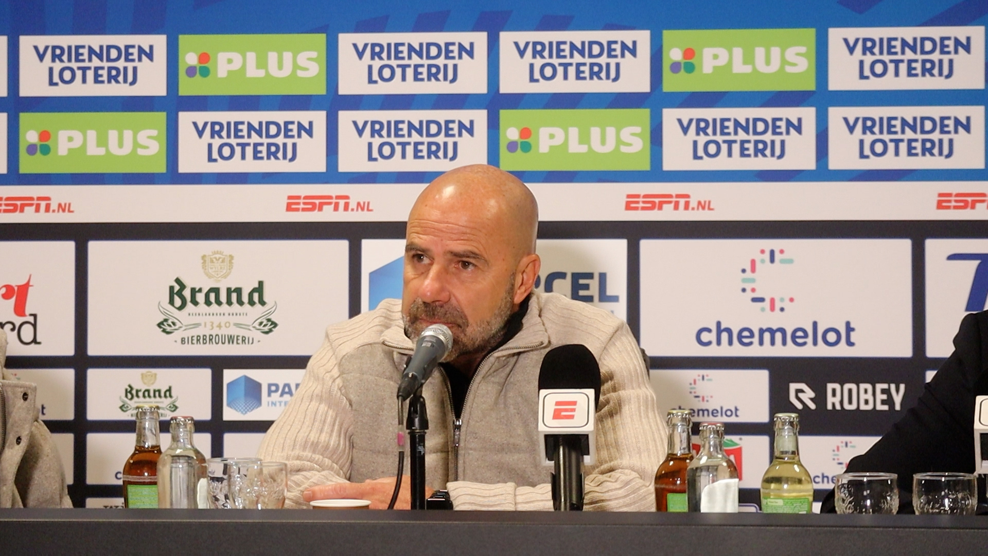 Bosz sluit PSV-vertrek resoluut uit: "Ik weet dat hij niet gaat, hij ...