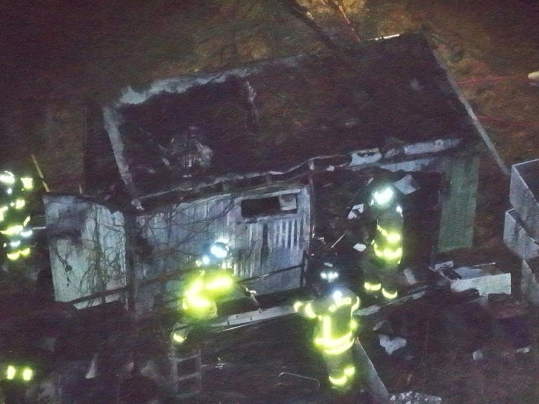 Virginia Beach firefighters extinguish backyard blaze