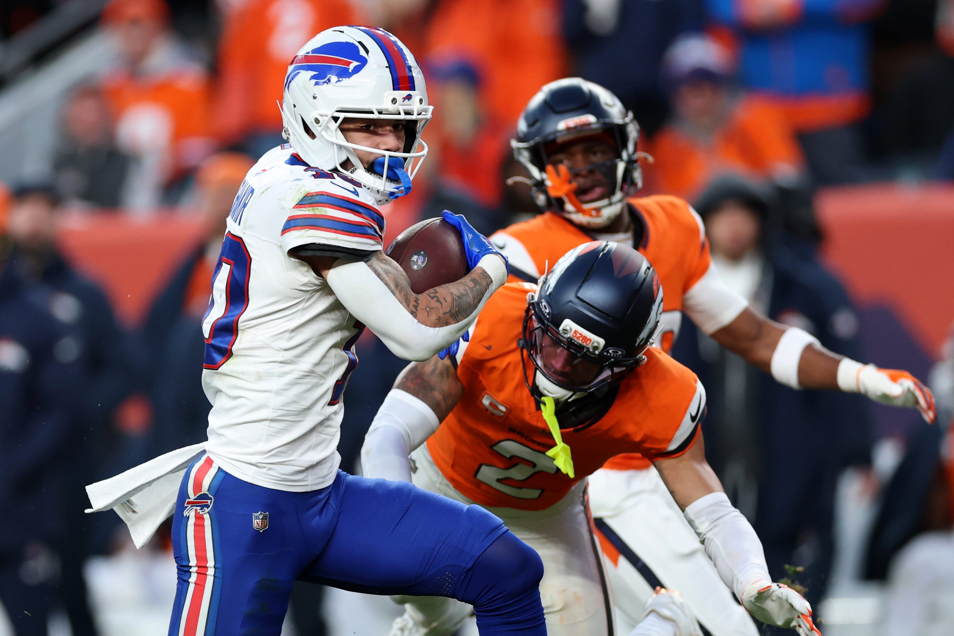 Watch: Bills hook and ladder play sets up game-tying field goal vs. Broncos