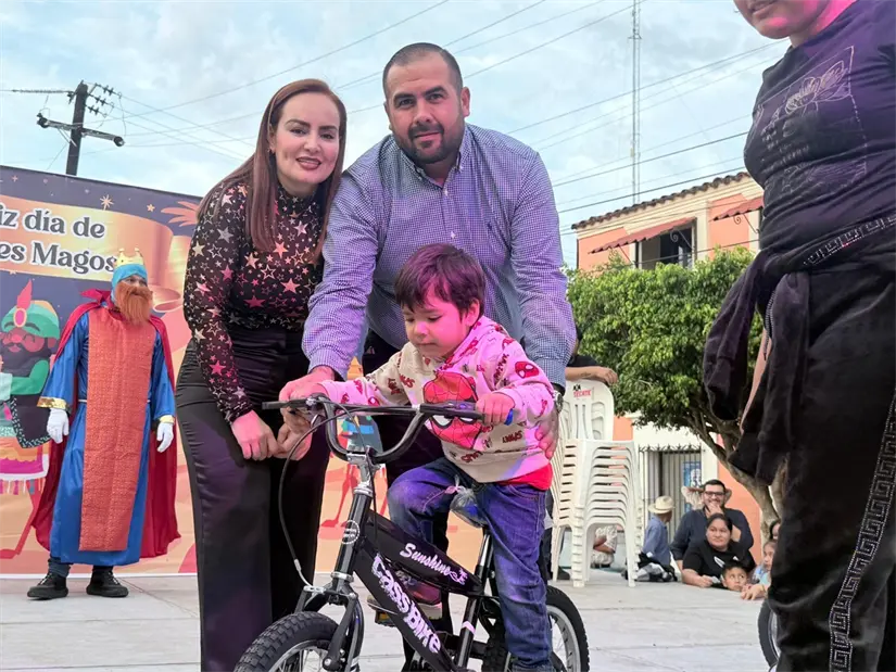 Con sonrisas e ilusión, el DIF y Ayuntamiento de San Ignacio celebran ...