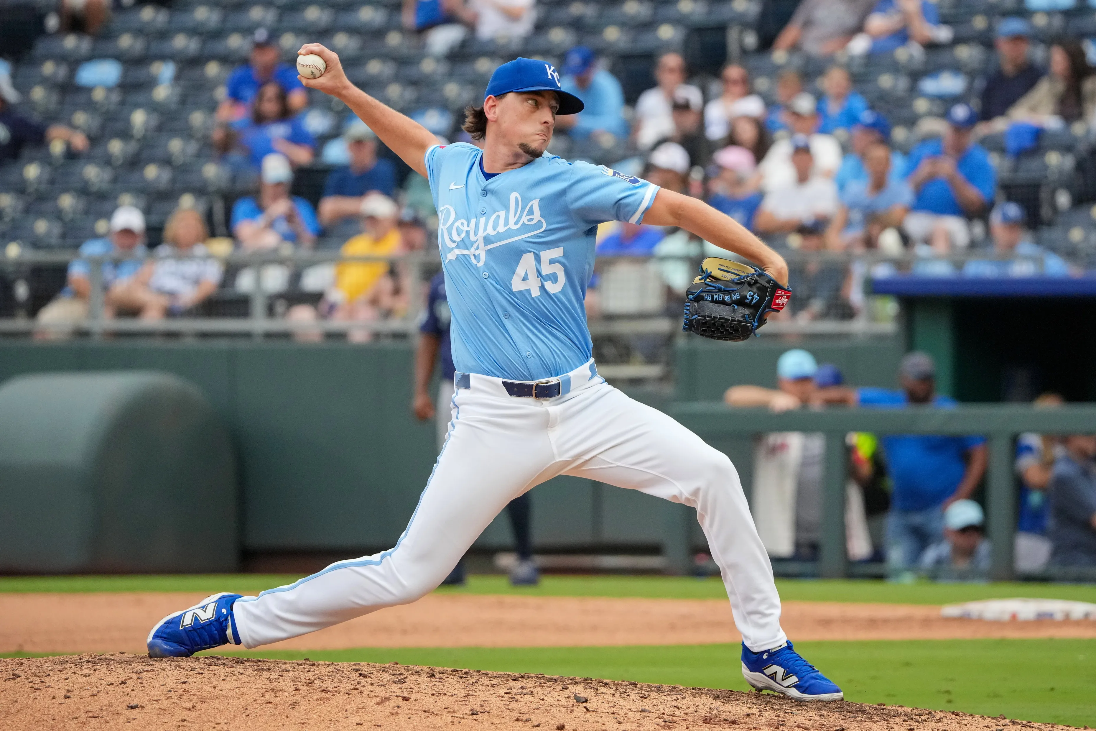 Diamondbacks bring back Taylor Clarke after strong 2025 campaign