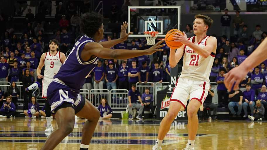 No. 8 Nebraska stays undefeated against Northwestern in 77-58 blowout