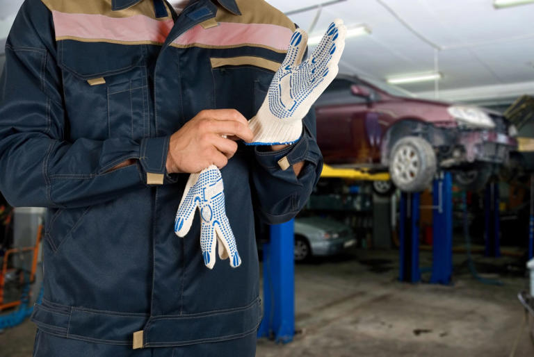 Your car’s creaking isn’t what you think—and your mechanic won’t tell ...