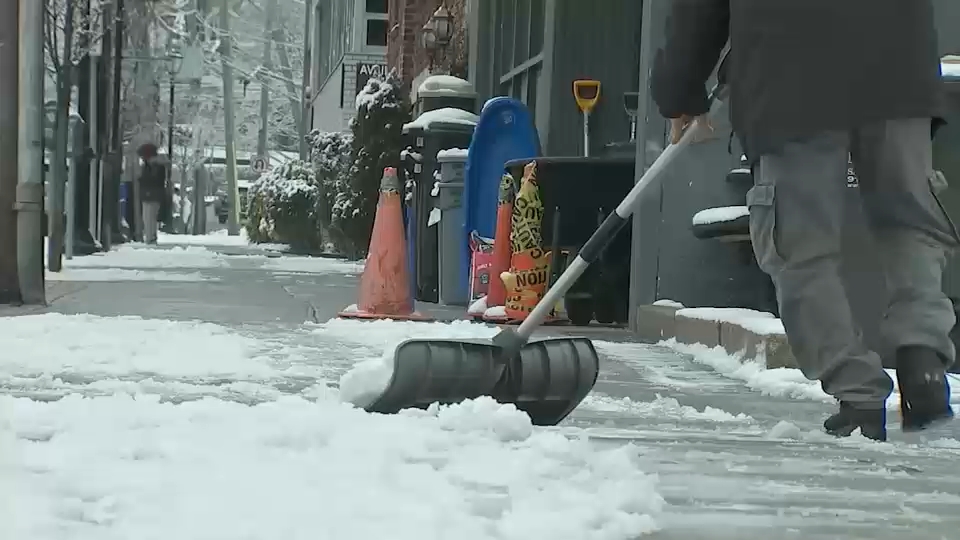 Fast-tracking system expected to bring accumulating snowfall Sunday ...