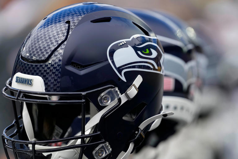 Seahawks make one final roster move ahead of divisional round