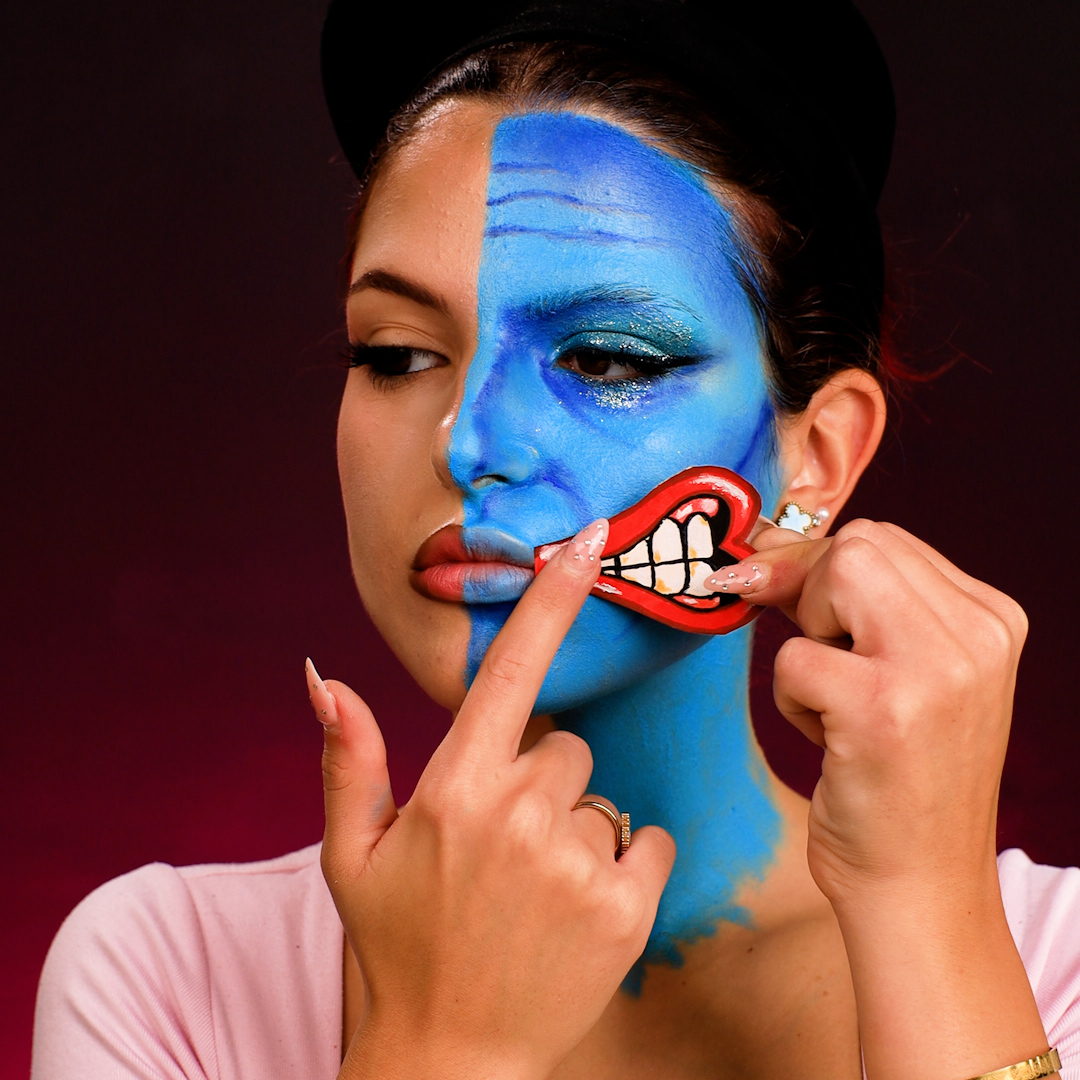 The split face Halloween transformation💄😱