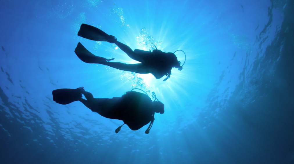 Respect limits and pronounced impact of depth - Scuba diving medical ...