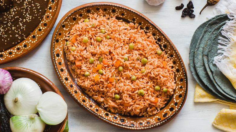 This rice red flag at a taqueria should make you turn around and leave