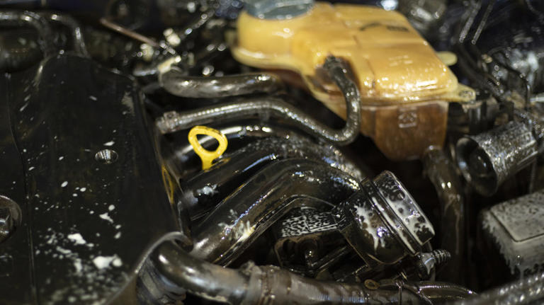 Common mistakes to avoid when cleaning your engine bay