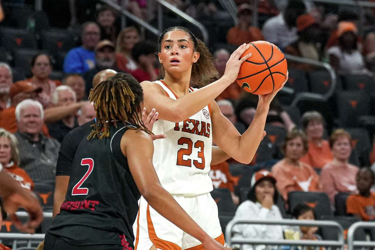 Texas women's basketball: Freshman Aaliyah Crump set to return from ...