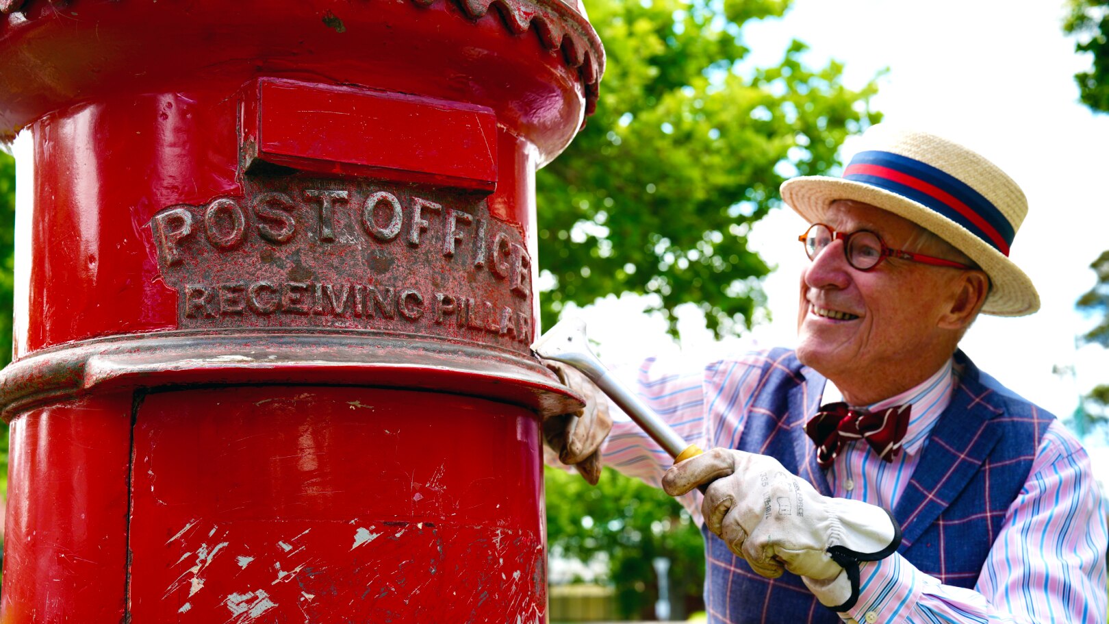 Australian artist's impulsive act sparks 'magic' post box restoration ...