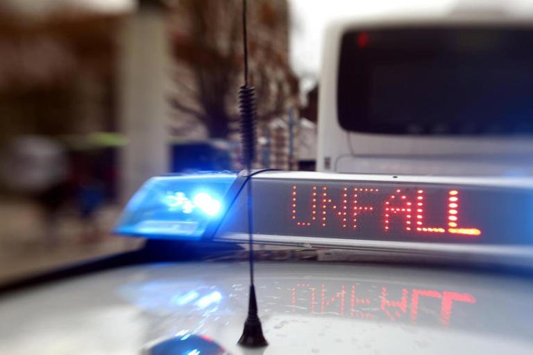 Unfall im City-Galerie-Parkhaus: Polizei sucht Zeugen und Hinweise