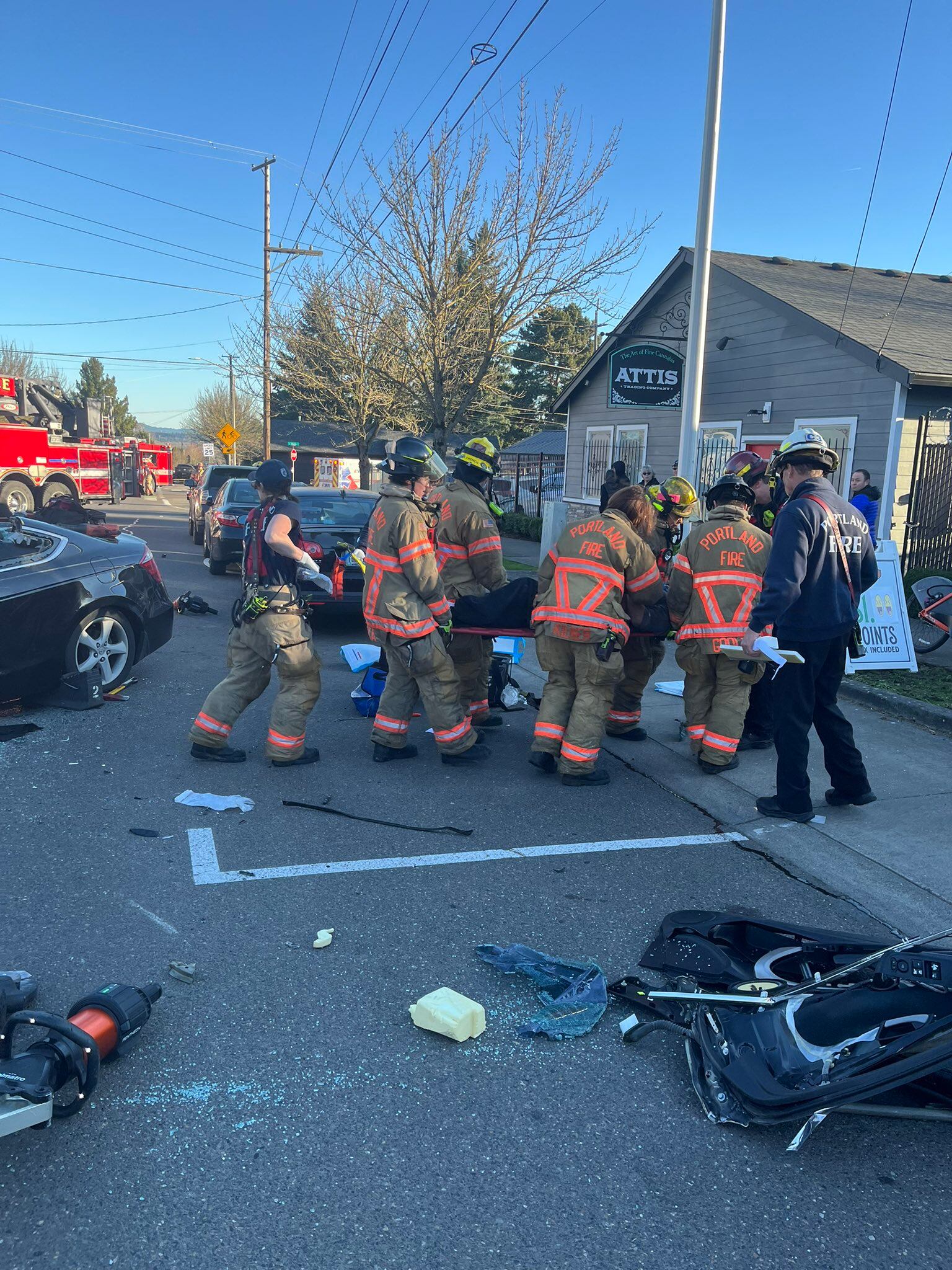 2 injured, driver charged with DUII after 2-car crash in NE Portland