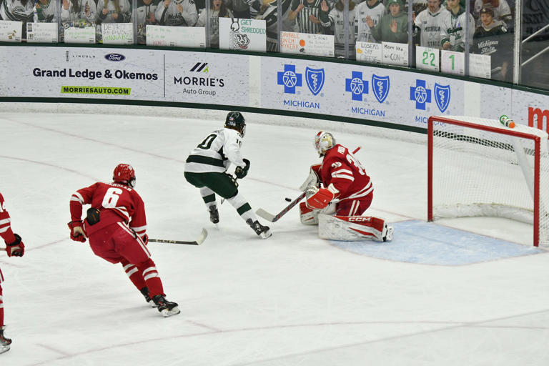 Badgers suffer first series sweep in return to Big Ten play