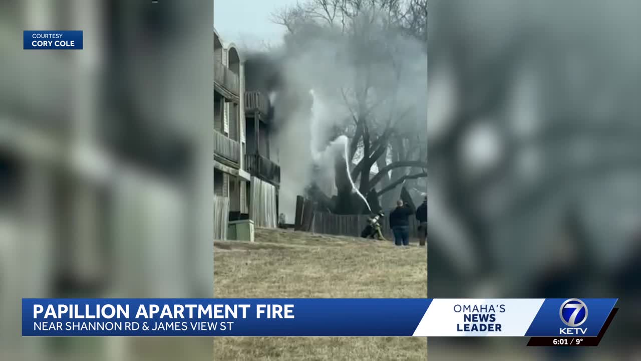 Papillion fire crews battle flames at apartment complex